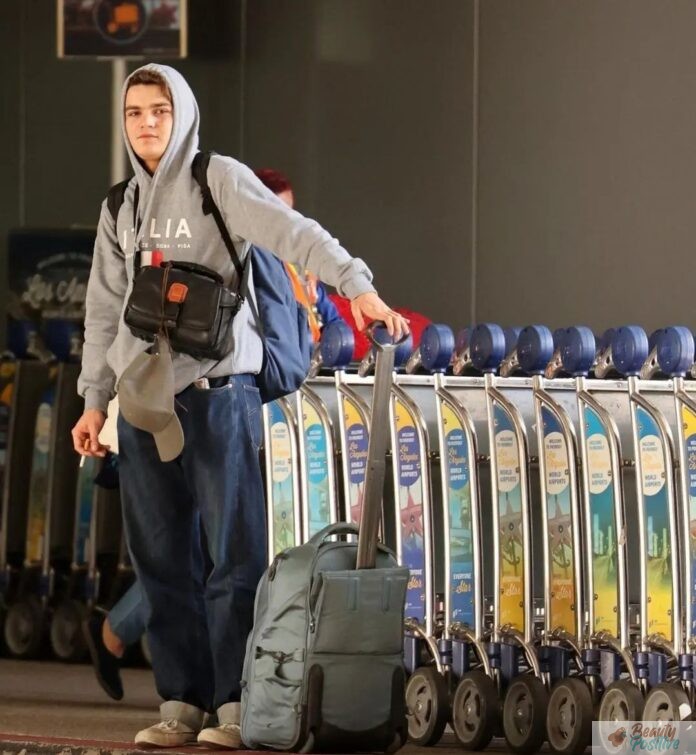 Jack Depp: The Son of a Famous Actor - BeautyPositive.org